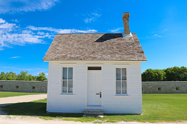 Self-guided tour - Lower Fort Garry National Historic Site