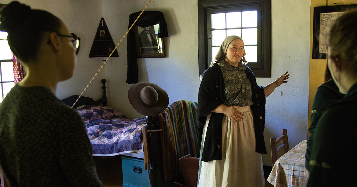 Tours and programs - Riel House National Historic Site