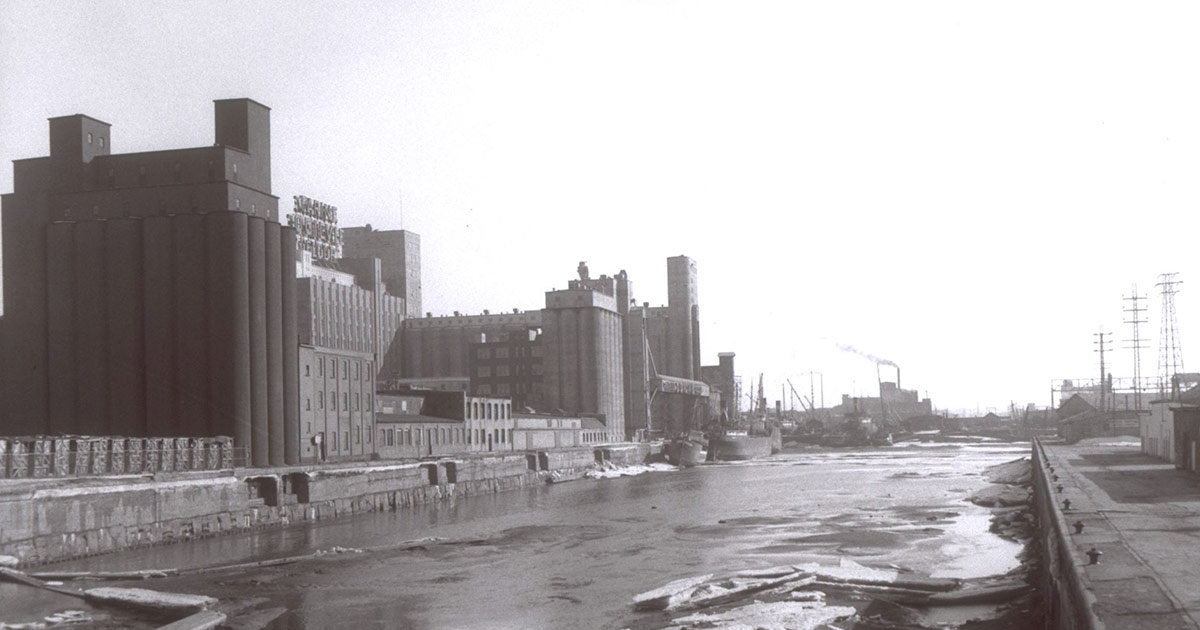 L'histoire des silos à grains et des minoteries au canal - Lieu ...
