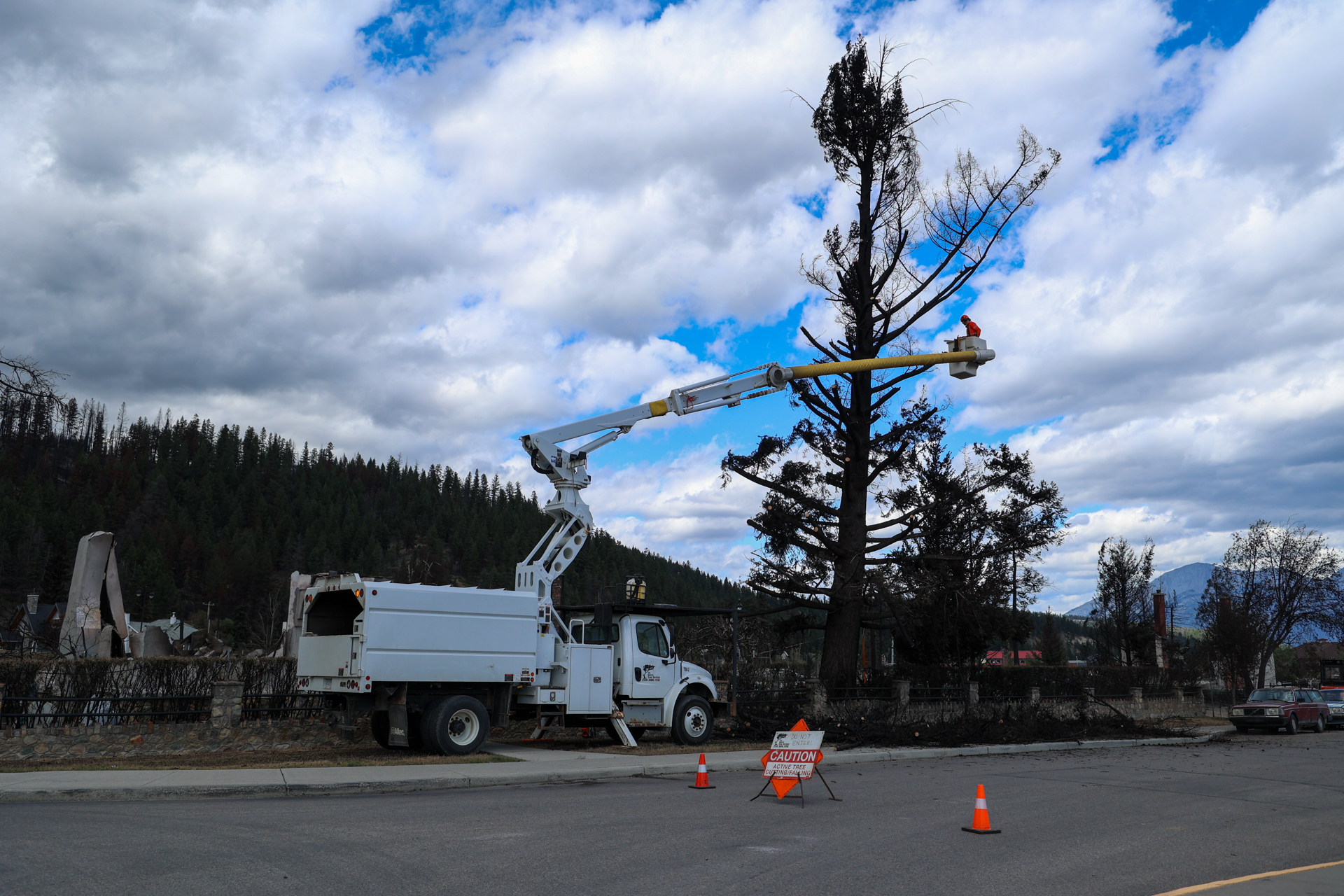 Re-entry for residents - Jasper National Park